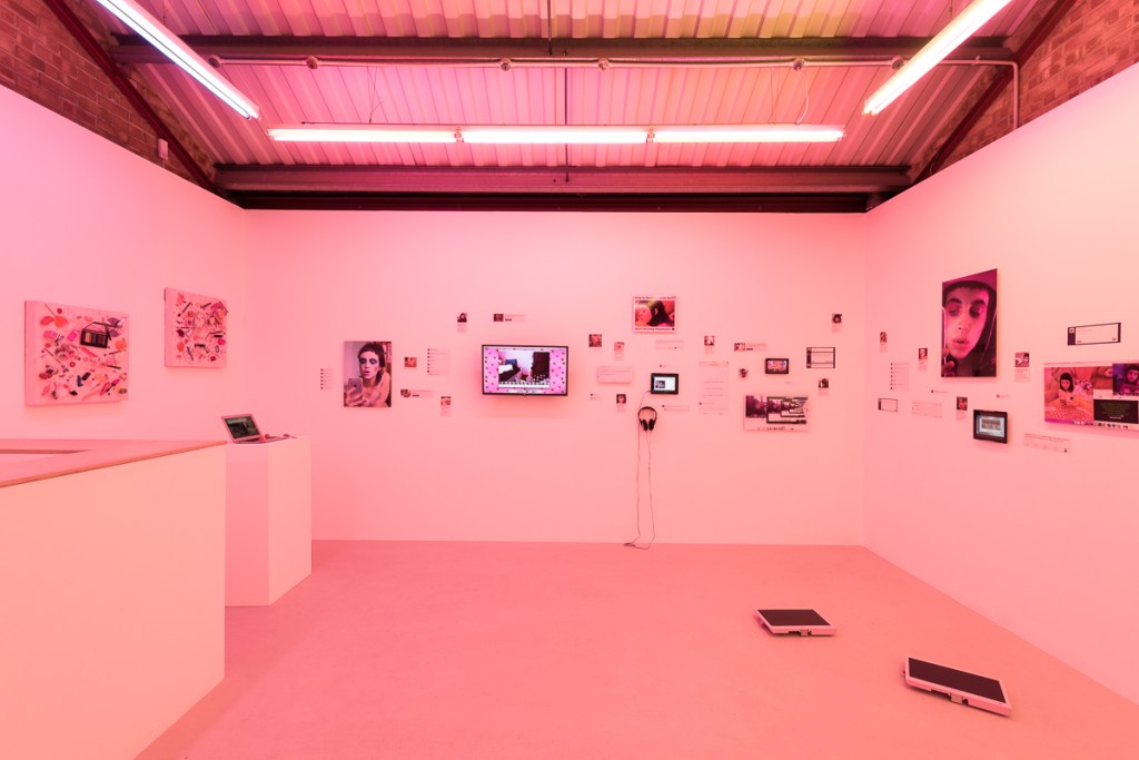 Molly Soda. Comfort Zone | CuratingtheContemporary (CtC)